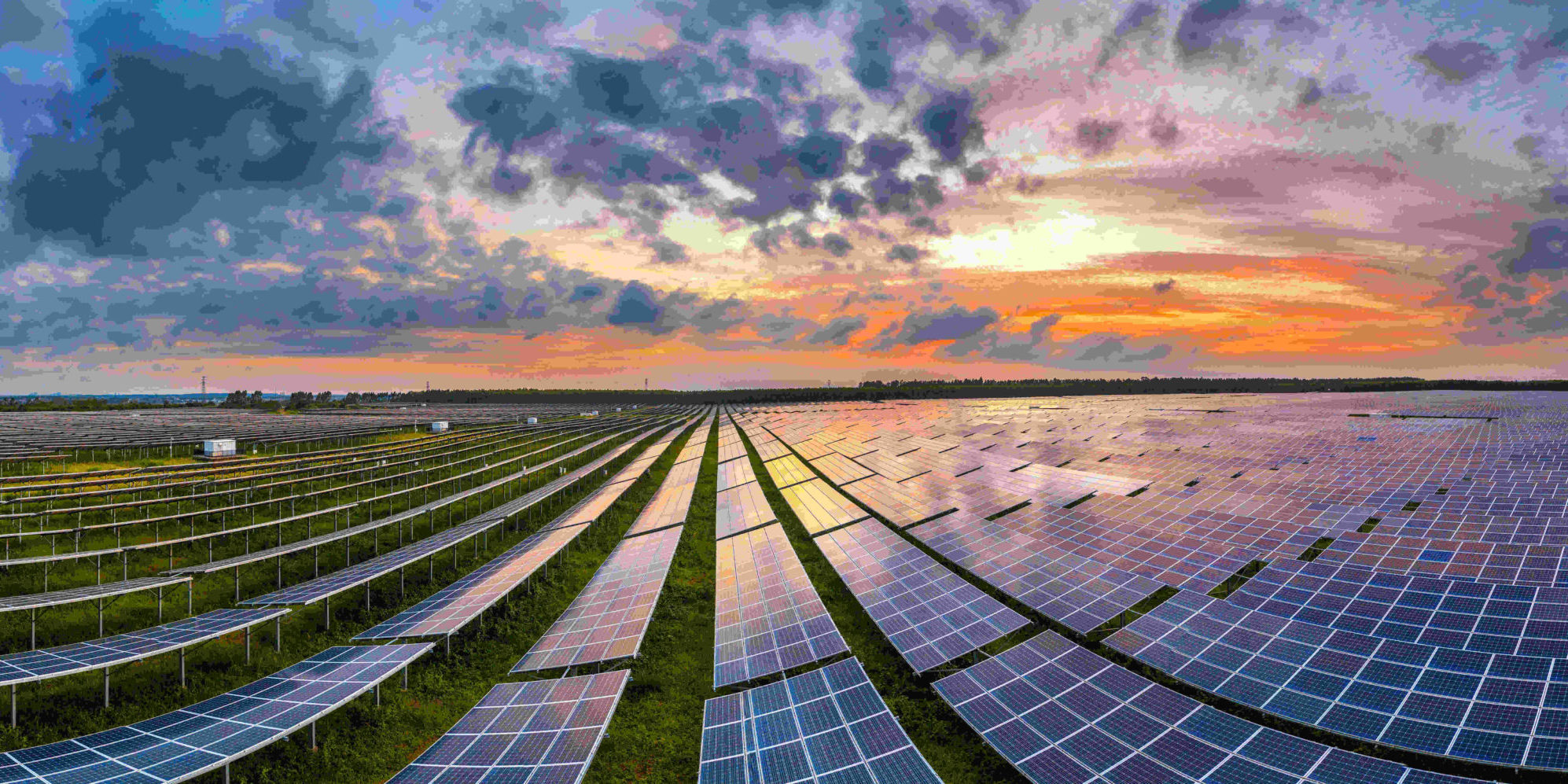 How Solar Power Cuts Your Bills and Carbon Footprint?